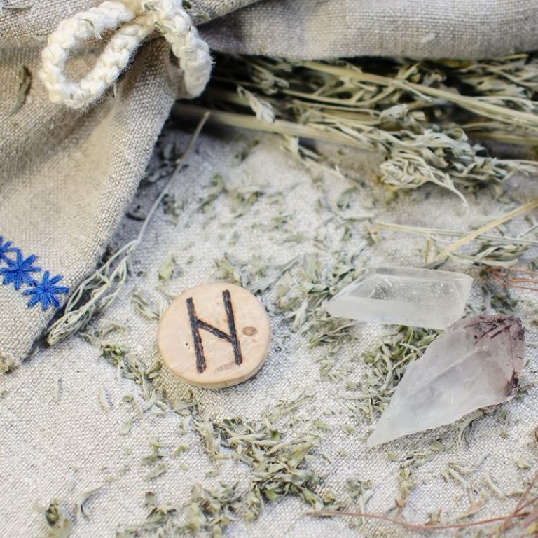 Norse Runes For Love - NorseMythologist